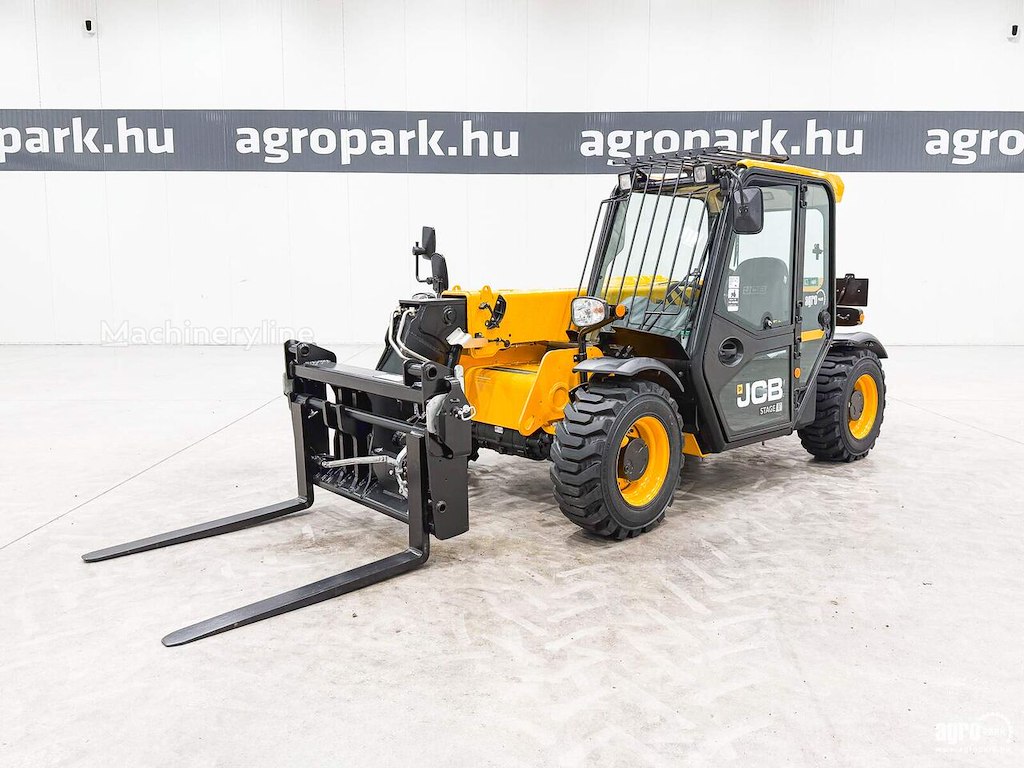 JCB 525-60 Hi-Viz 6 m lift height, 2,500 kg lift capacity, joystick teleskopski utovarivač