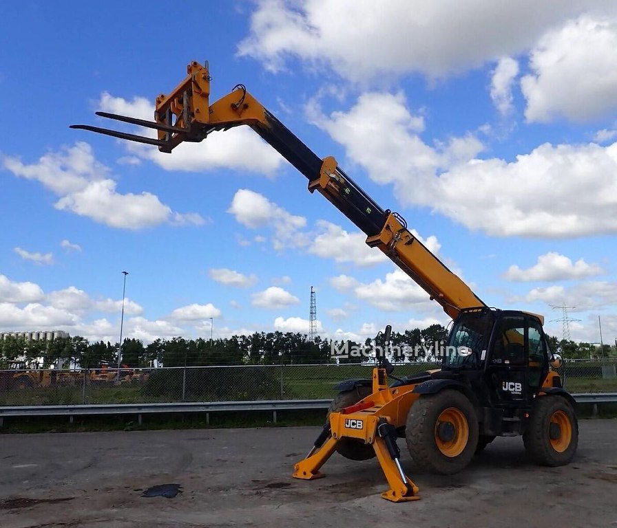 Prodaje se JCB 540V140 teleskopski utovarivač na aukciji