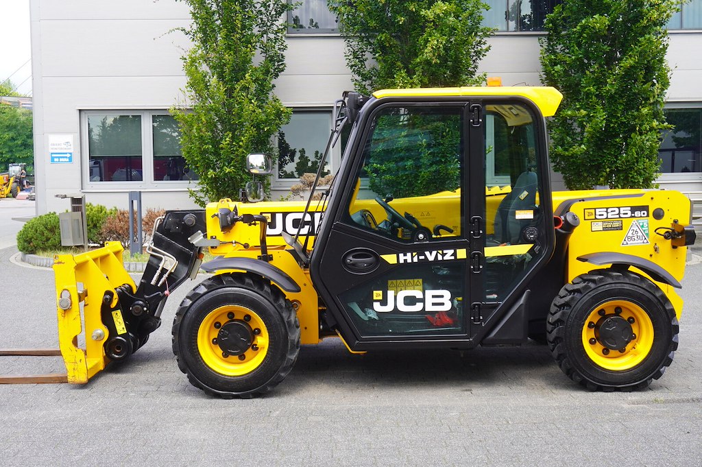 JCB 525-60T5 / 2022 / 860 MTH! / 2.5 T / Reach 6 m / joystick teleskopski utovarivač