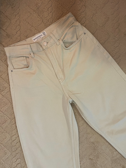 Stradivarius krem farmerke S