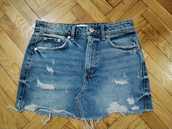 Zara cepkana mini suknja S