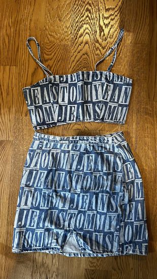 Tommy Jeans komplet suknjica i top