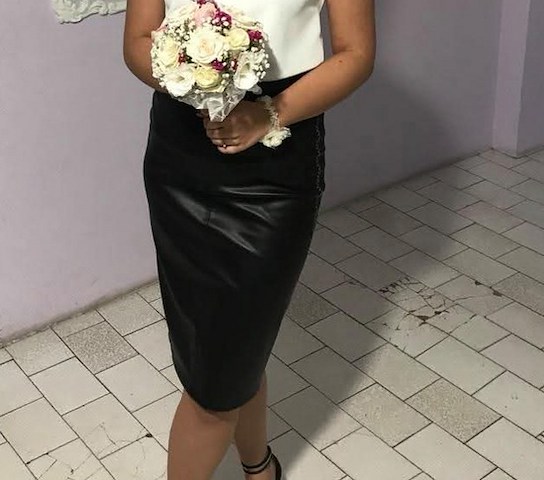 Zara kožna suknja