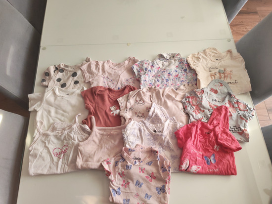 Lot bodica u velicini 74