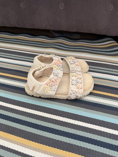 Zara prelepe sandale za devojcice 28 SNIZENO