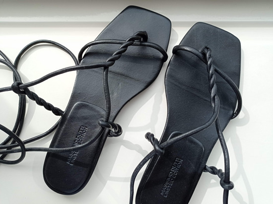 Massimo Dutti Kozne Sandale