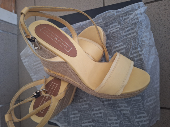 Sandale