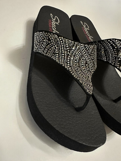 SKECHERS nove japanke