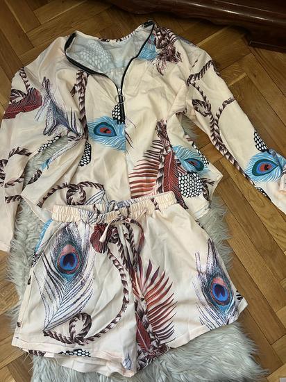 Komplet bluza i pant,novo. SADA 1200
