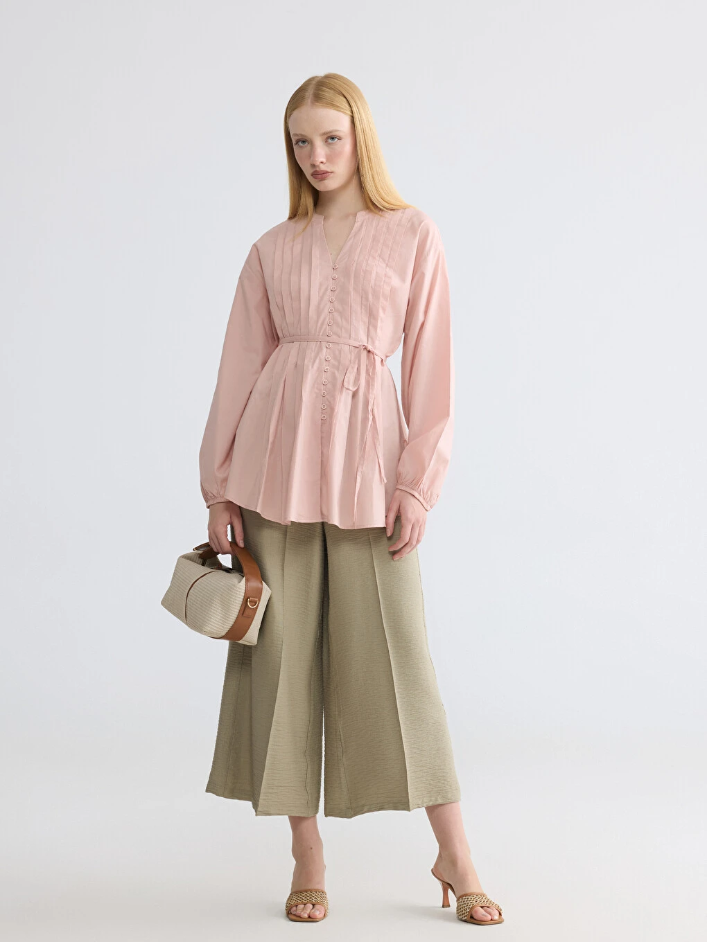 LCW Modest Bluza Sa Plisiranim Okovratnikom Sa Izrezom