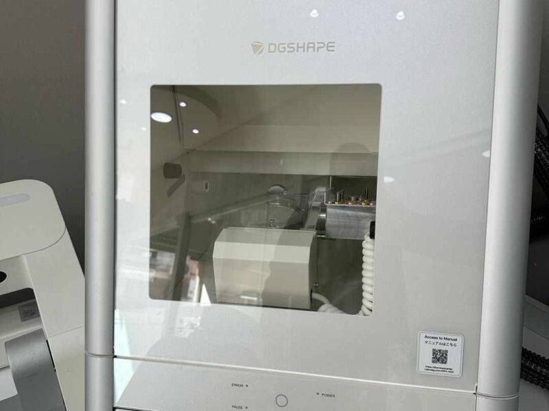 Roland DWX-52D 5-Axis Dental Milling Machine
