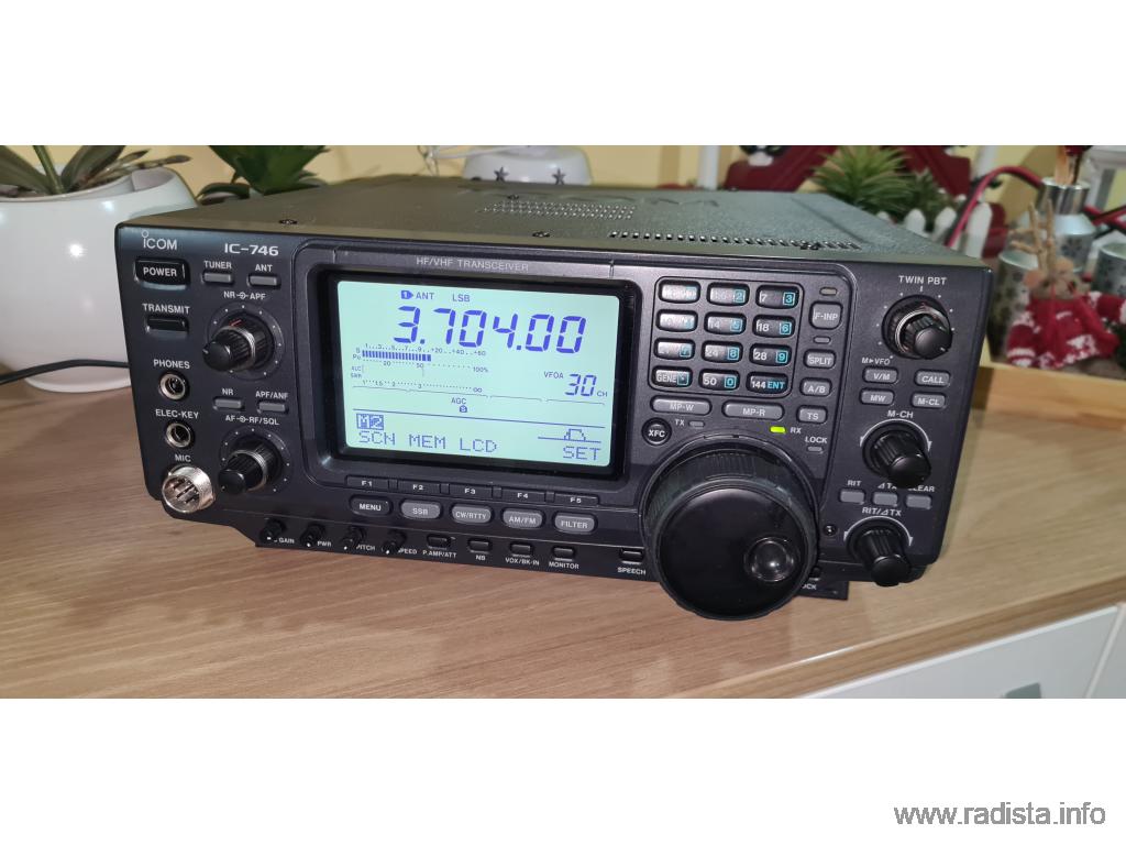 Icom ic 746 HF VHF 100W