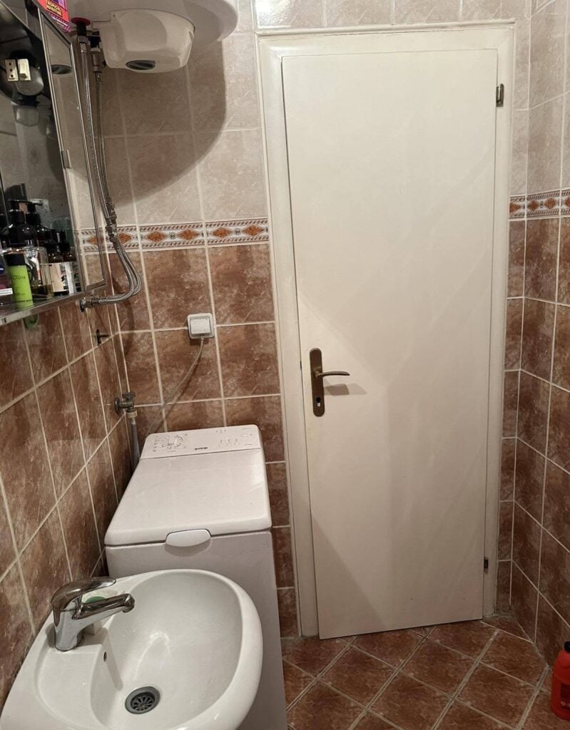 Izdaje se stan 29m² na Karaburmi