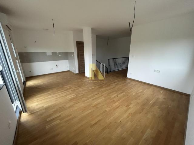 Poslovni prostor, 92m2- Alibegovac, Hollywood Hill
