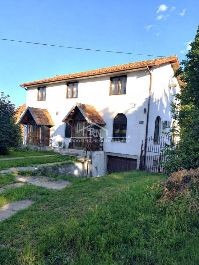 Obrenovac, Rojkovac, Kralja Milutina, 366m2 (dve kuće na placu) ID#1662