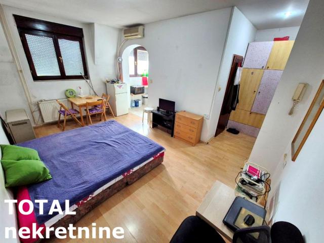NOVI SAD - BULEVAR - 25.00 m2