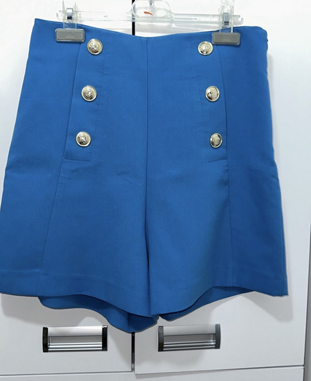 Zara sorts visokog struka