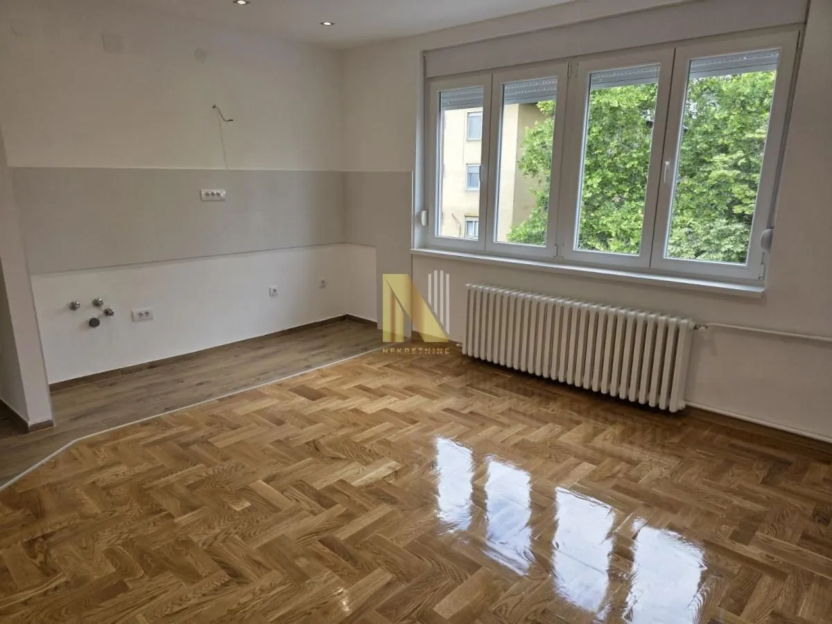Prodaja, dvosoban stan, 49m², Grbavica, Novi Sad Sve Podlokacije