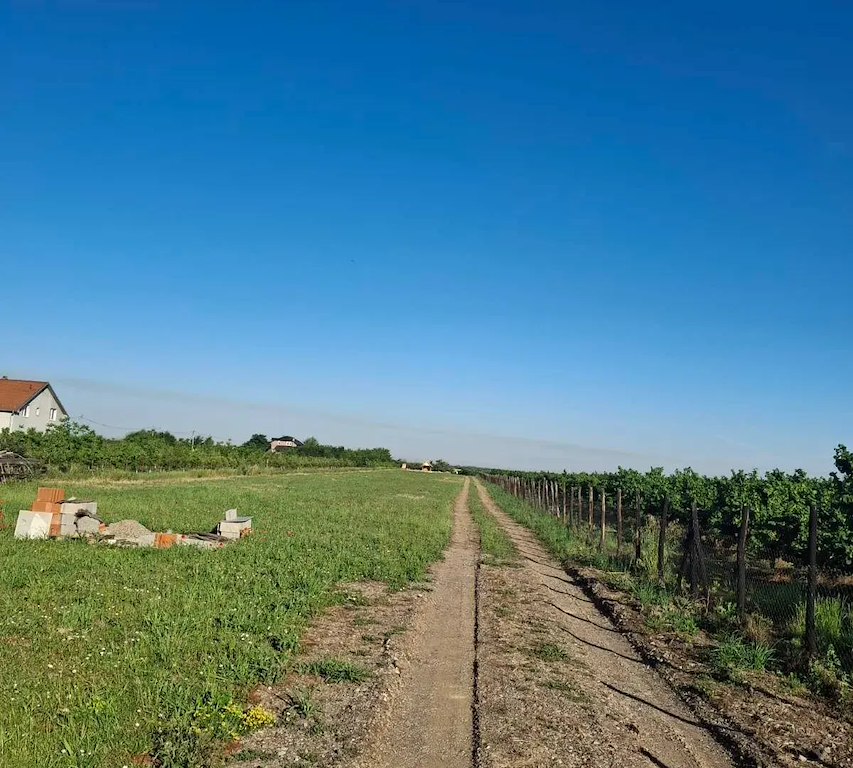 Prodaja, plac, 465m², Bečmen, Surčin