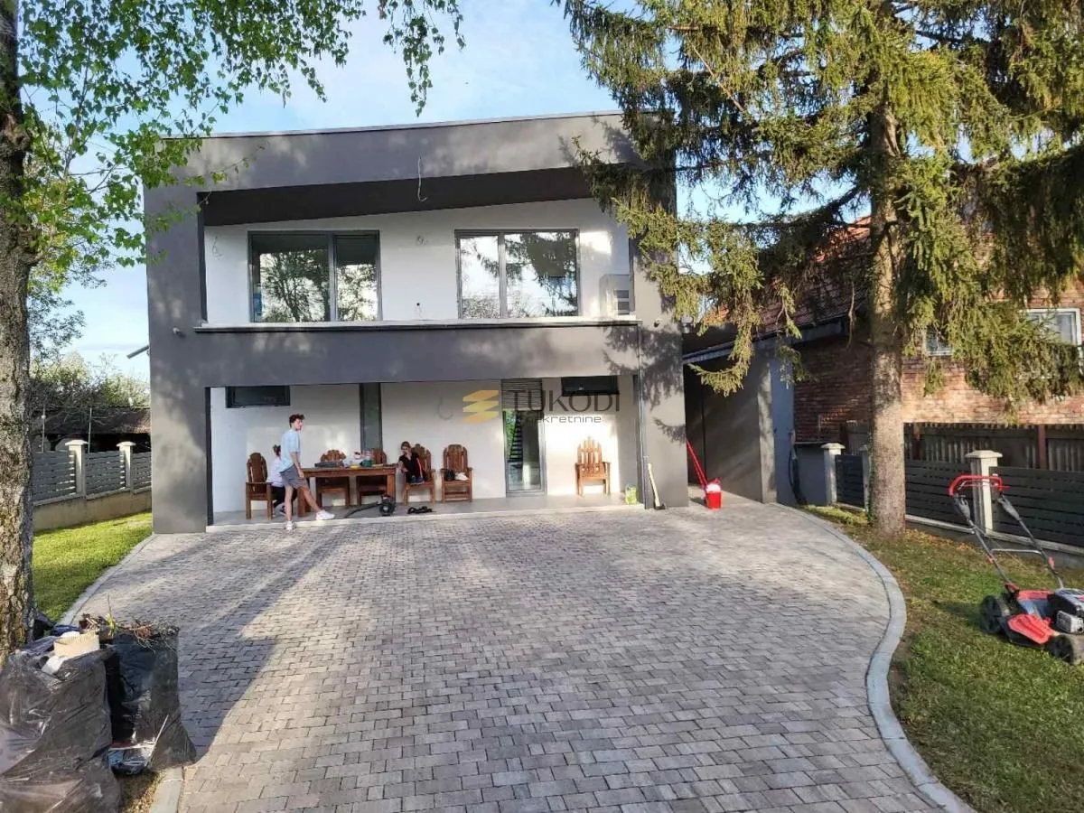 Prodaja, kuća, 425m², Irig, Srbija