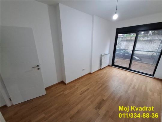 Čukarica, Banovo brdo - Karpoševa