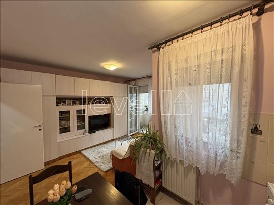 Stan,Novi Sad,Podbara,kv: 30.00