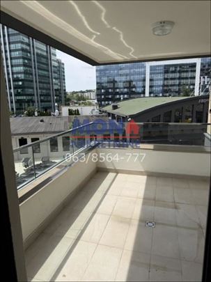 Blok 65, 4.0, 106m2, sa dva garažna mesta