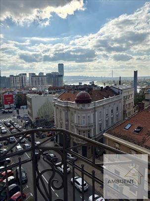 Centar Beograda 144 m² uknjizen,renoviran i poseb