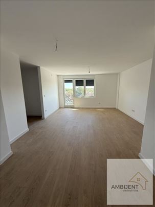 Trosoban stan u Novoj Pazovi, 70 m²