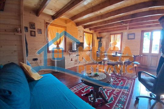 Izdaje se odlična kuća u Banji Topilo, 61m2
