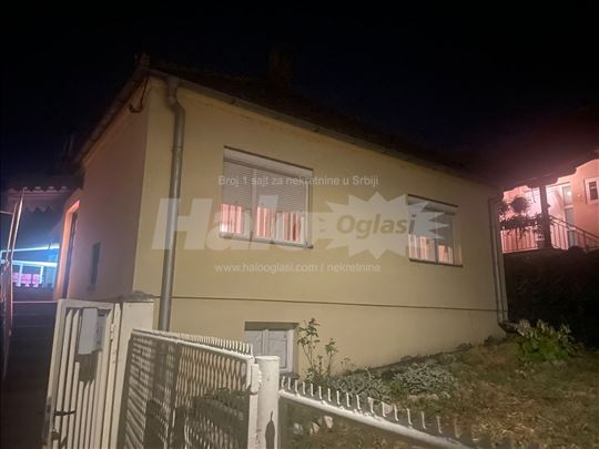 Centar Smedereva/renovirana kuća 3,66ar/bez proviz