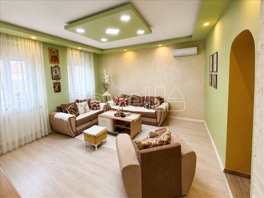 Kuća,Sremski Karlovci,Centar,kv: 161.00