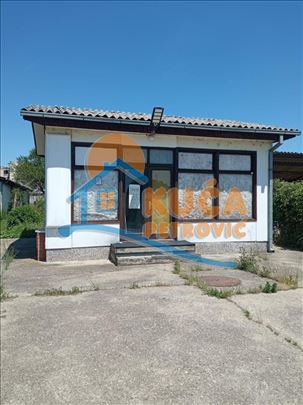 Izdaje se poslovni objekat 33m2, na periferiji Niš