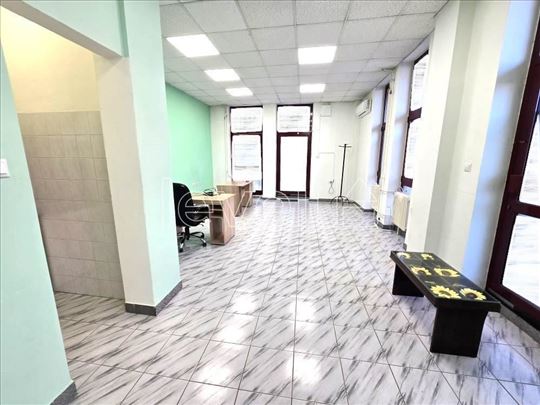 Lokal,Novi Sad,Novo Naselje Savina,kv: 37.00
