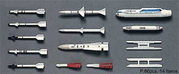 Hasegawa X72-03 US aircraft weapons III