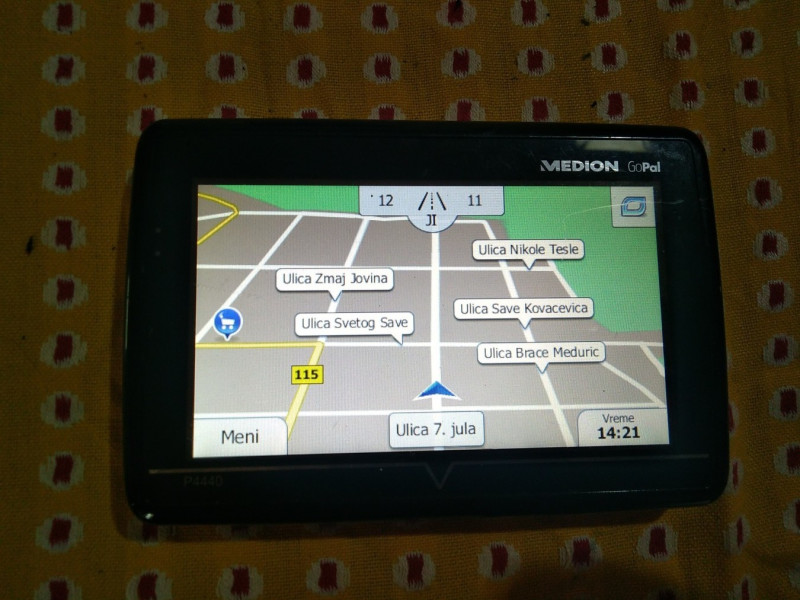navigacija medion 5 inča sa novim mapama