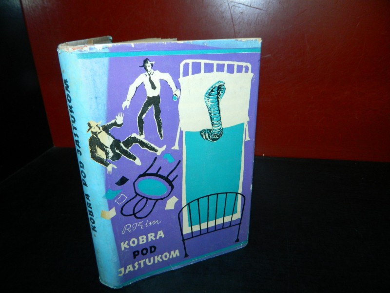Kobra pod jastukom, Kim