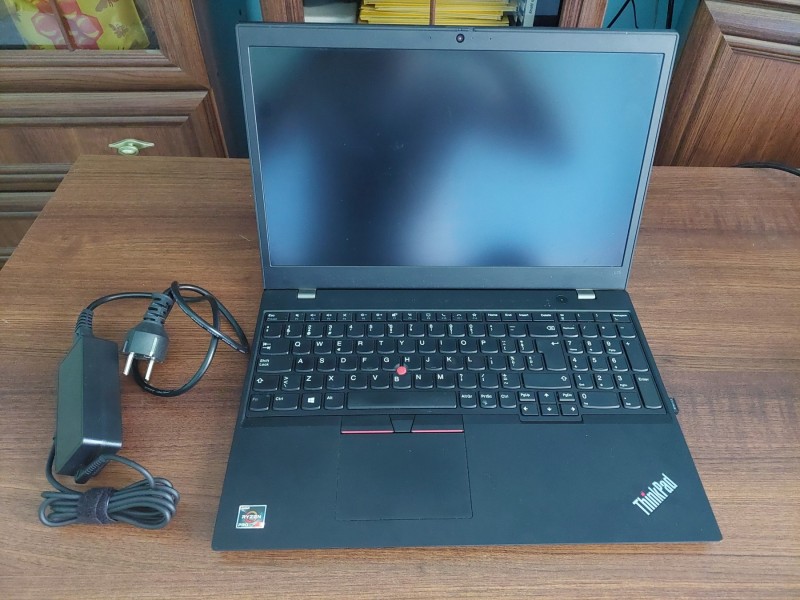 Lenovo 15,6"FHD IPS Ryzen 3 PRO 5450U 8GB DDR4