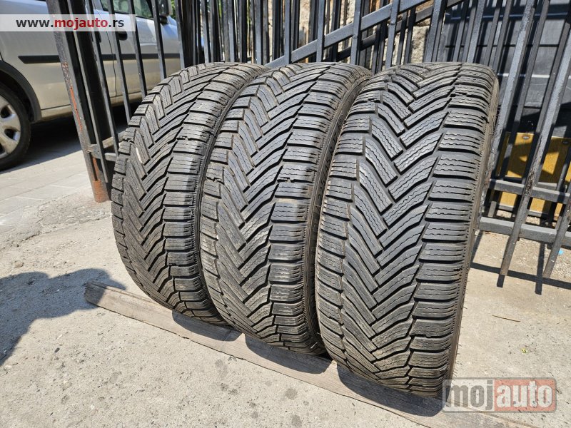 225-45-17 Michelin kao nove odlicne