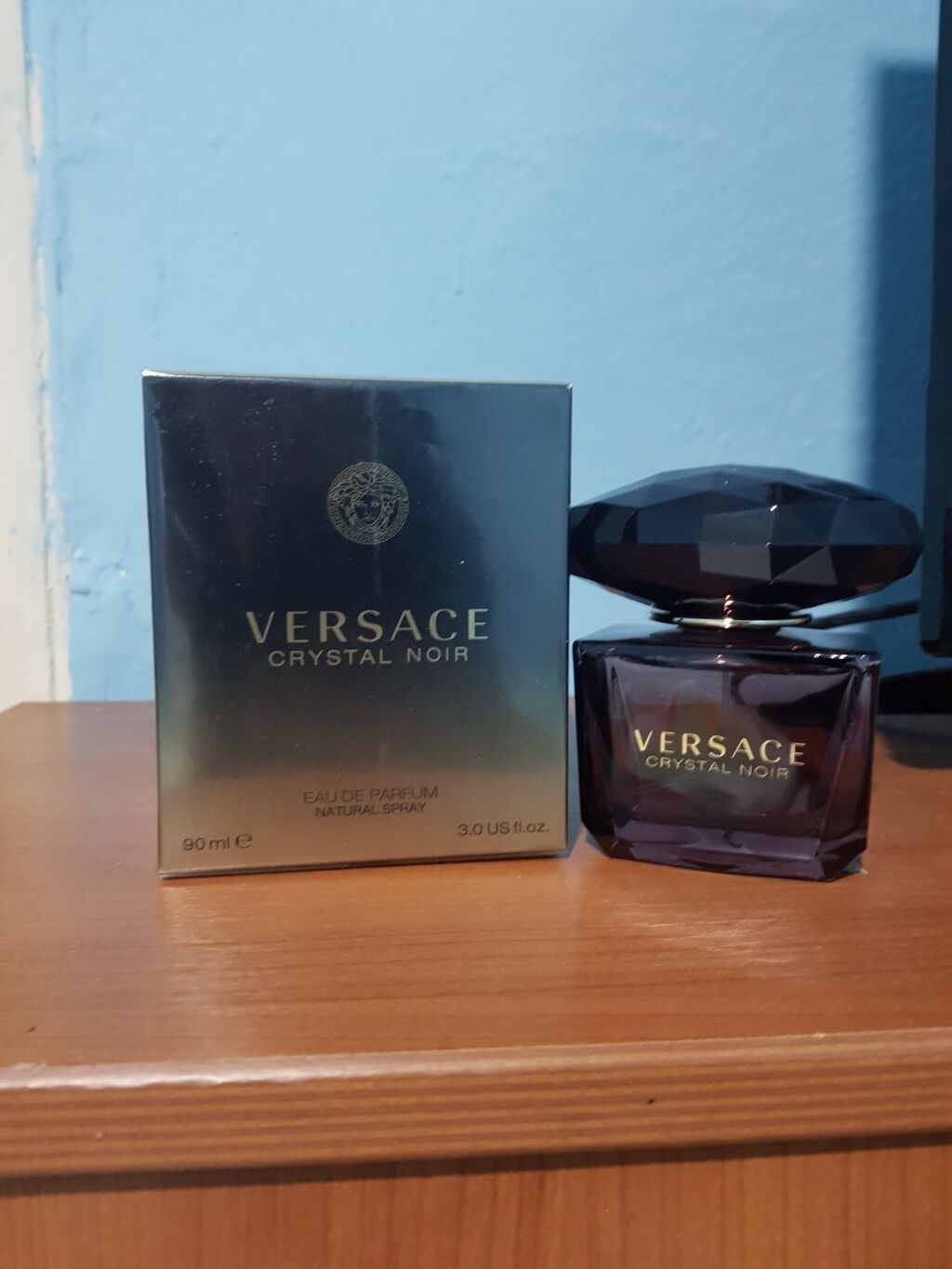 Versace Crystal Noir – Eau de Parfum, 90 ml (3.0 US fl. oz) - Ženski