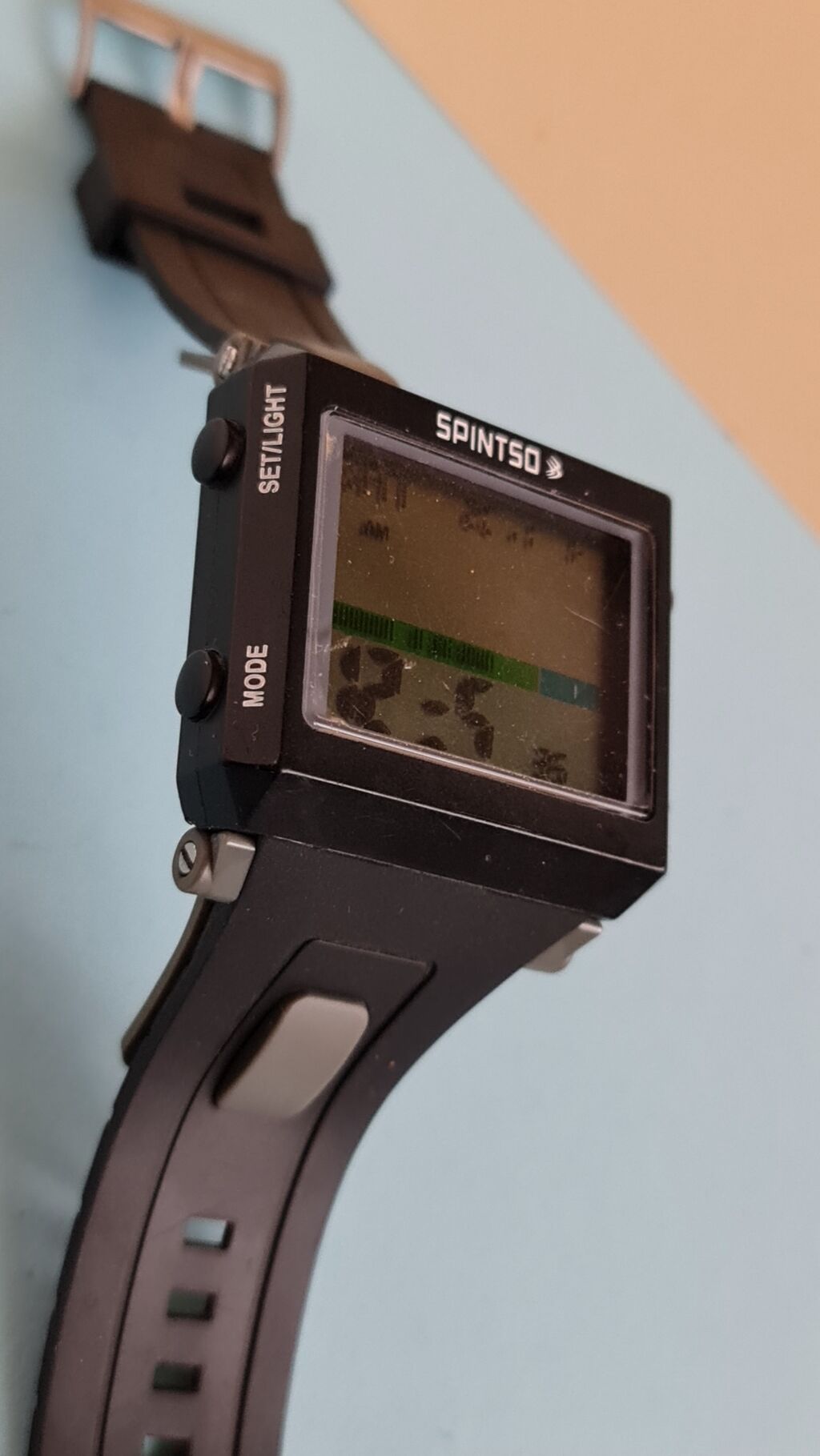 SPINTSO digitalni sportski sat – model SPt-100 GR - Specijalizovan