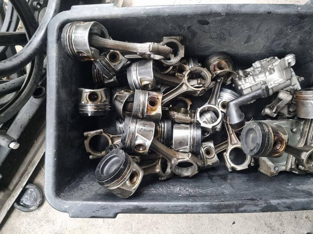 KLIPOVI MOTORA ZA VOLKSWAGEN GOLF 6, GOLF 7, PASSAT B7 . |