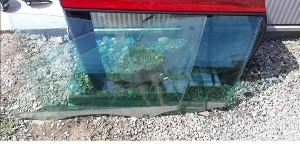 STAKLA VRATA ZA VOLKSWAGEN TOURAN OD 2004. DO 2011. GOD. | stakla
