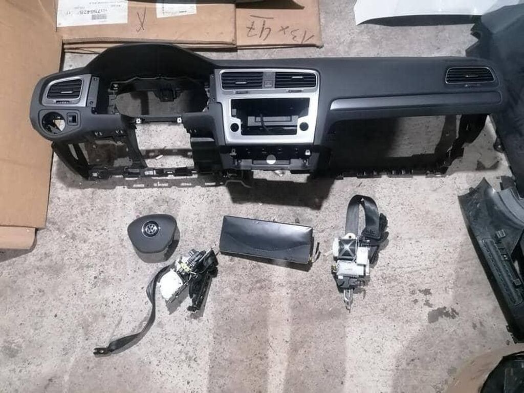 INSTRUMENT TABLA ZA VOLKSWAGEN GOLF 7 | Originalna tabla airbegovi i