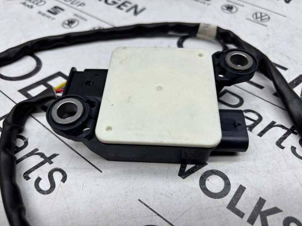 NOX SENZOR ZA VOLKSWAGEN TIGUAN, TOURAN, GOLF 8 . - 05L 906 261 F |
