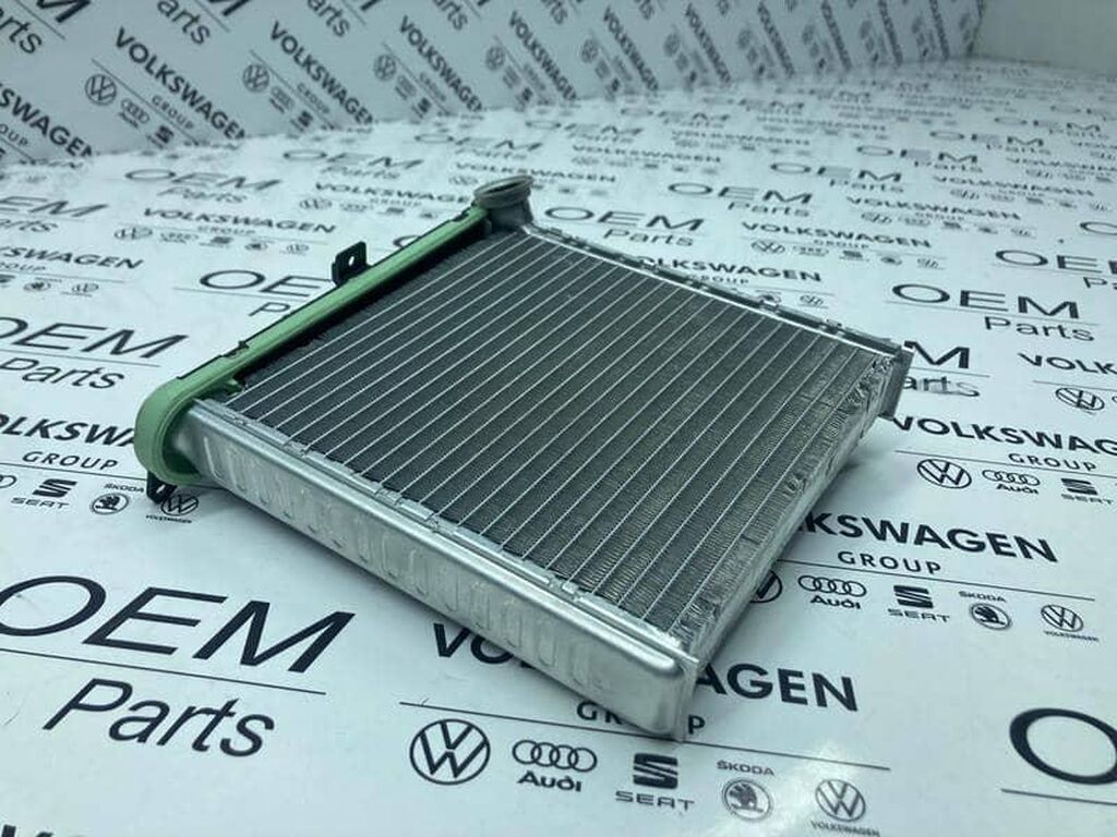 MALI HLADNJAK ZA VOLKSWAGEN TIGUAN, TOURAN, GOLF 7 . - 5Q0 819 031 B