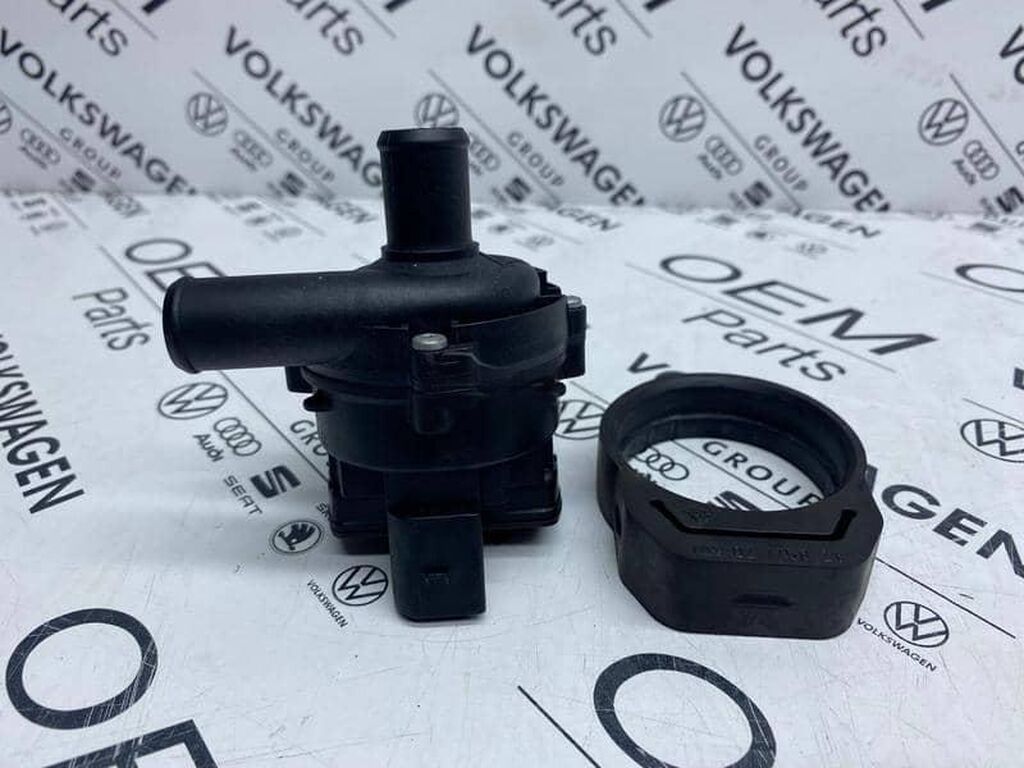 POMOCNA PUMPA VODE ZA MERCEDES BENZ C 180, C 200, C 220 . - A 211
