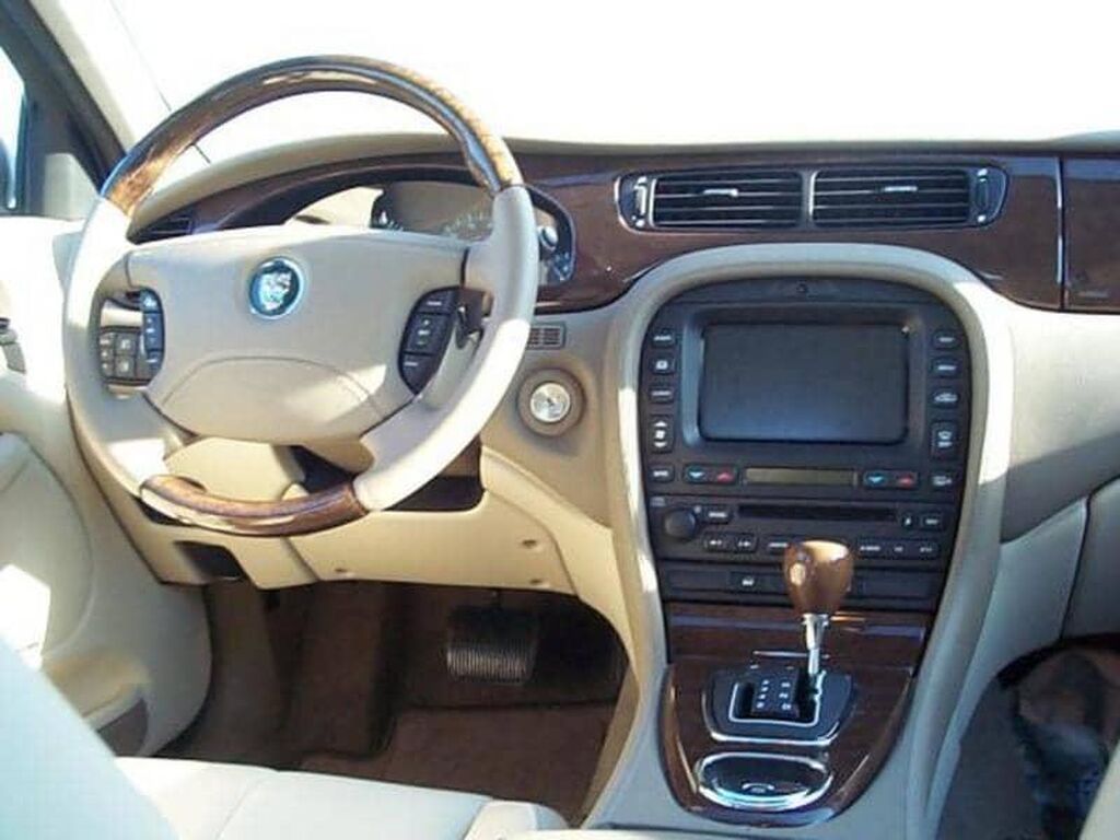 KROV ZA JAGUAR S-TYPE | - NAJPOVOLJNIJI POLOVNI JAGUAR X TYPE S TYPE