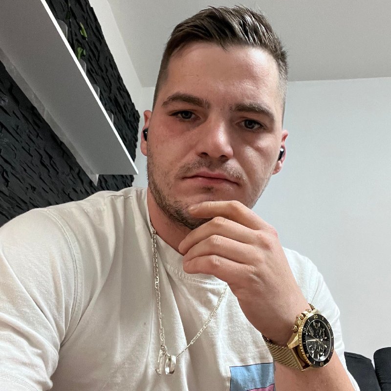 Trazim devojku
