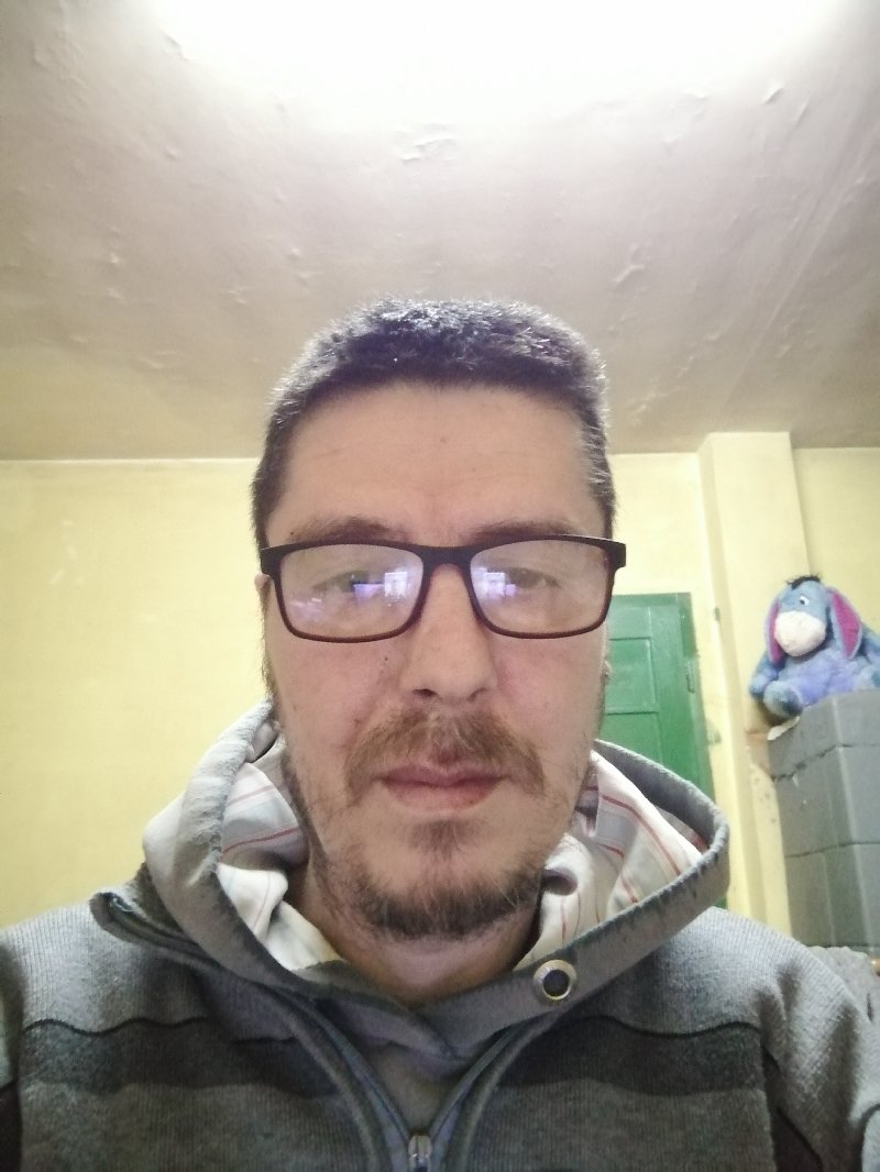 Usamljen